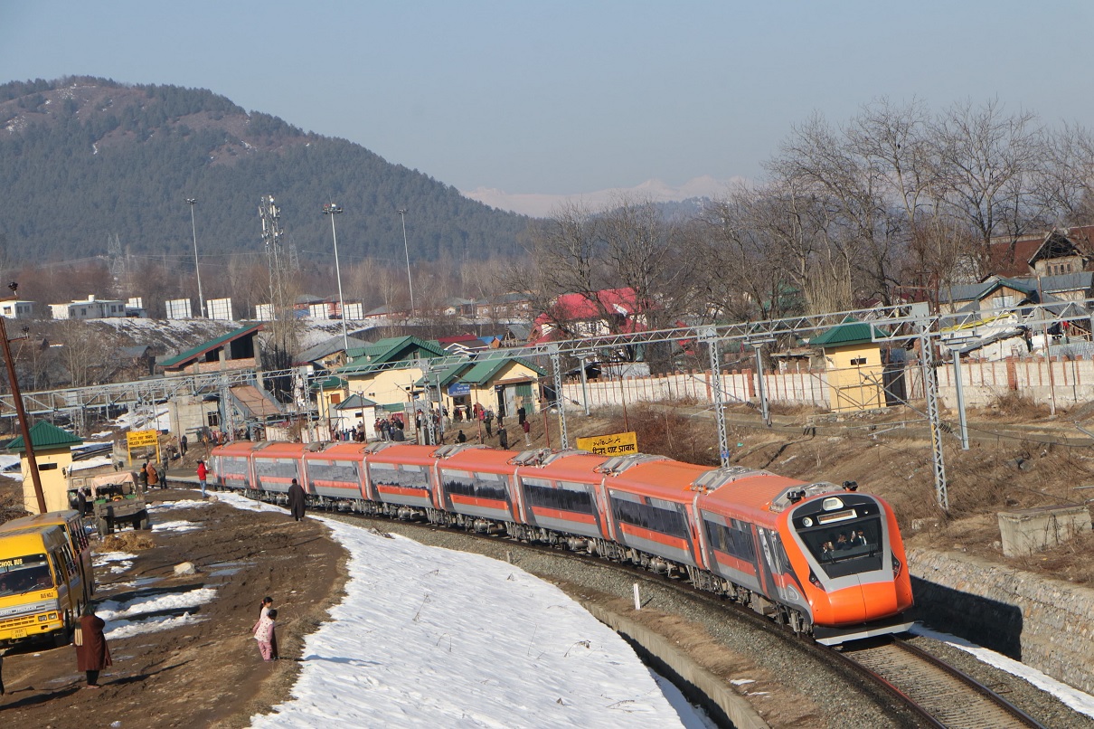 Fast-Track to the Valley: India's Vande Bharat Express Cuts Travel Time ...